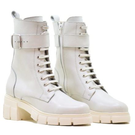 Botin Ca-1894 En Piel Krust Blanco – Helene Rouge