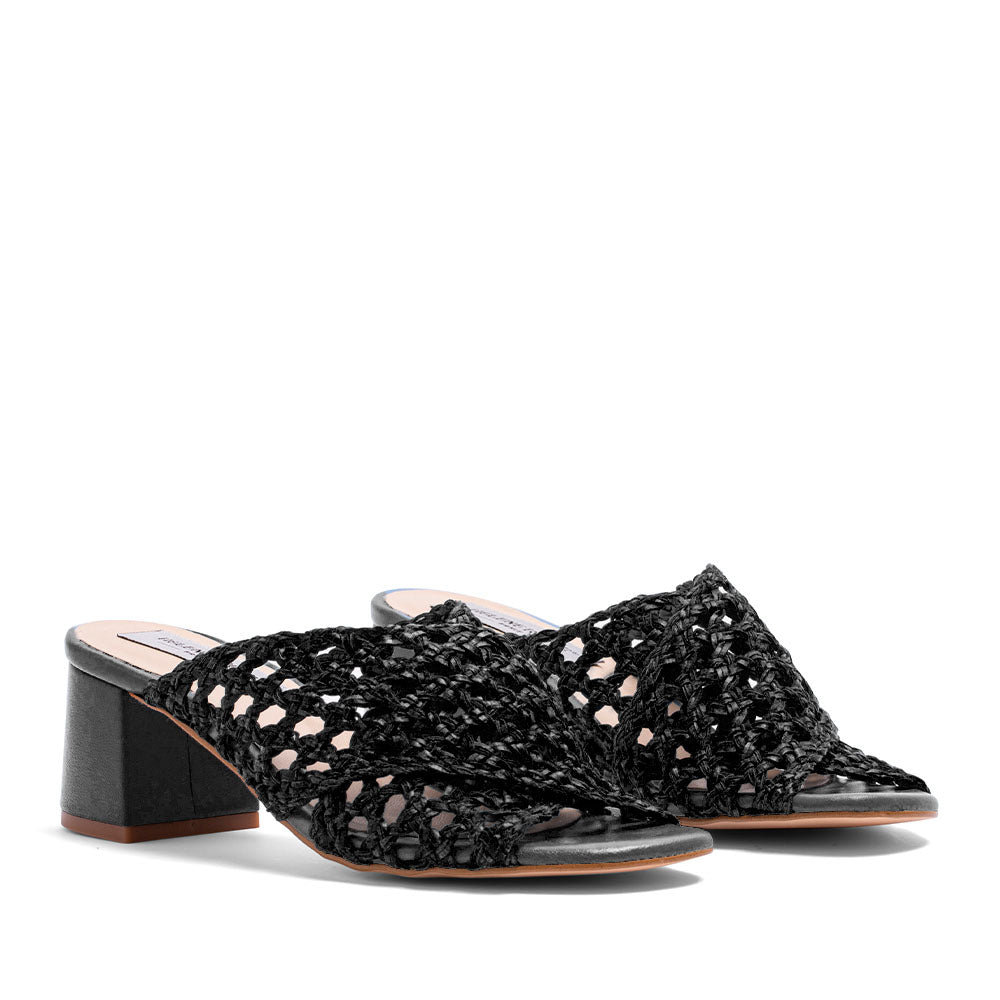 Zapato Sandalia 980 Piel Negro – Helene Rouge